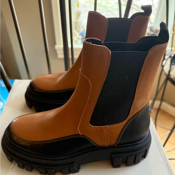 Marc Fisher | Shoes | Marc Fisher Morgan Boots | Poshmark